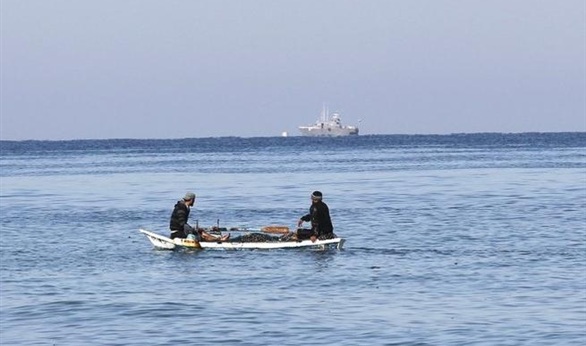 Israeli gunboats fire at Gaza fishermen