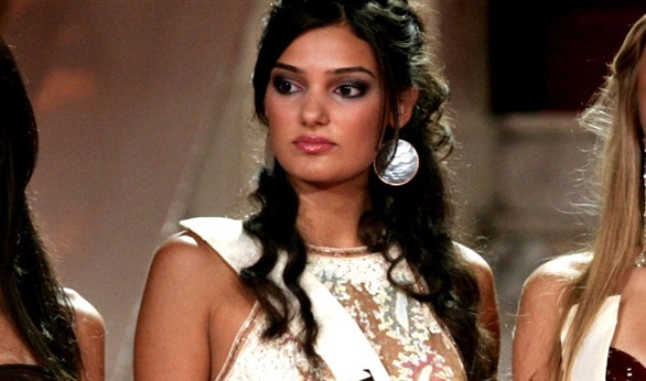 Former Miss Turkey gets suspended sentence for insulting Erdogan