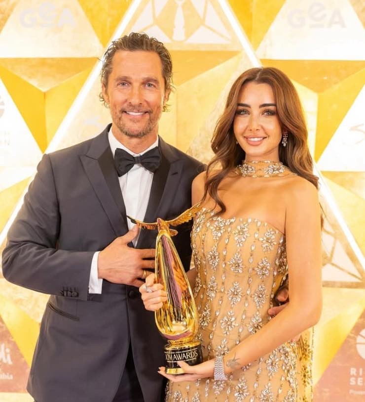 هنا الزاهد تتصدر الترند بعد حصولها على جائزة أفضل ممثلة في Joy Awards