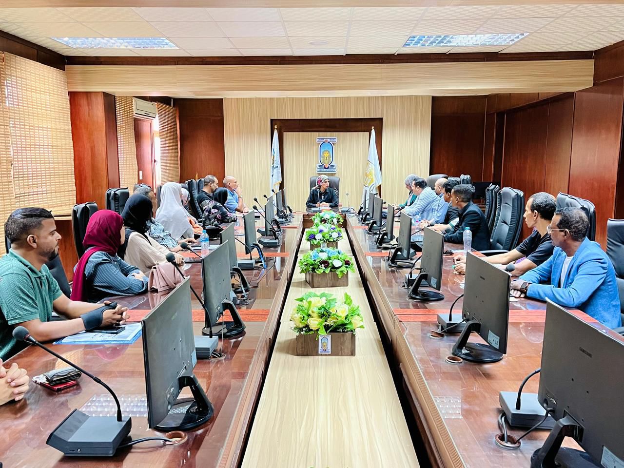 جامعة الأقصر تناقش استعدادات استقبال الطلاب الجدد وخطة 2026/2025