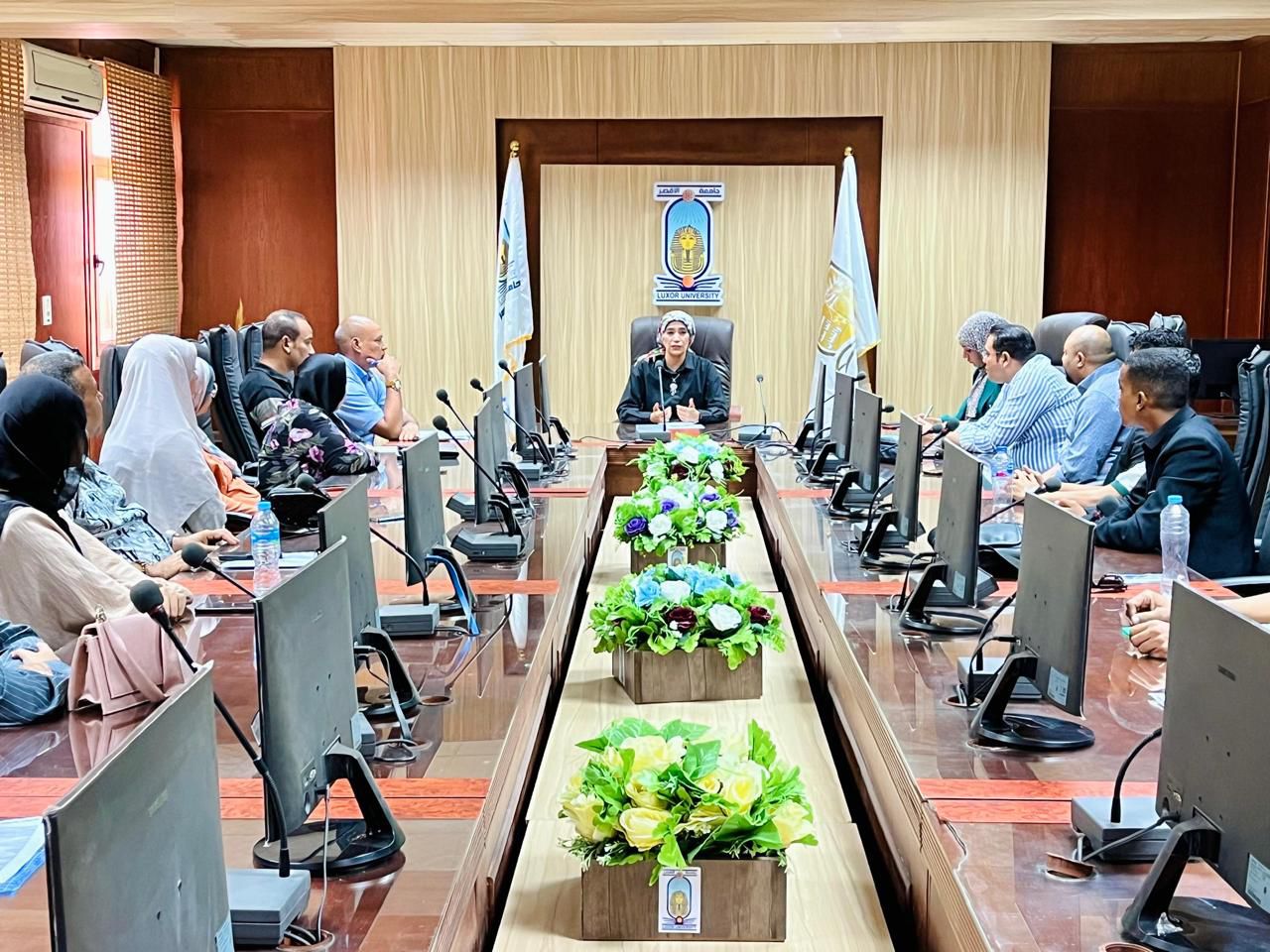 جامعة الأقصر تناقش استعدادات استقبال الطلاب الجدد وخطة 2026/2025